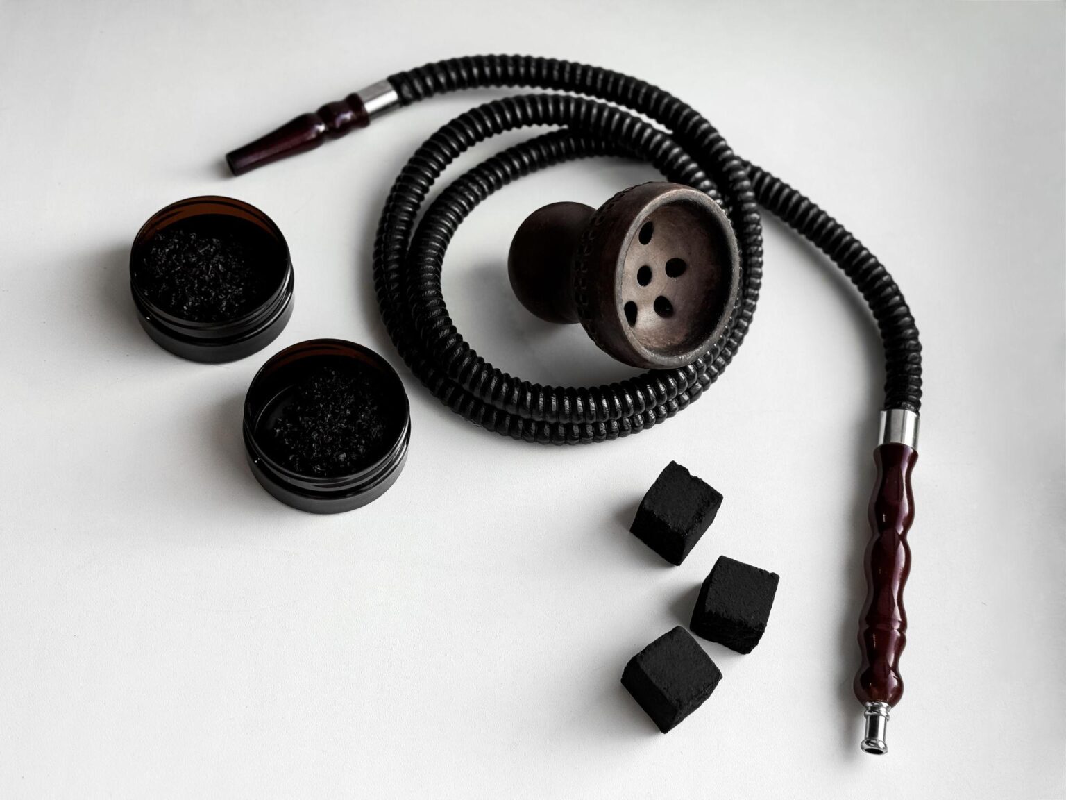 Sheesha Guide 2026: Trends, Flavors & Health Facts